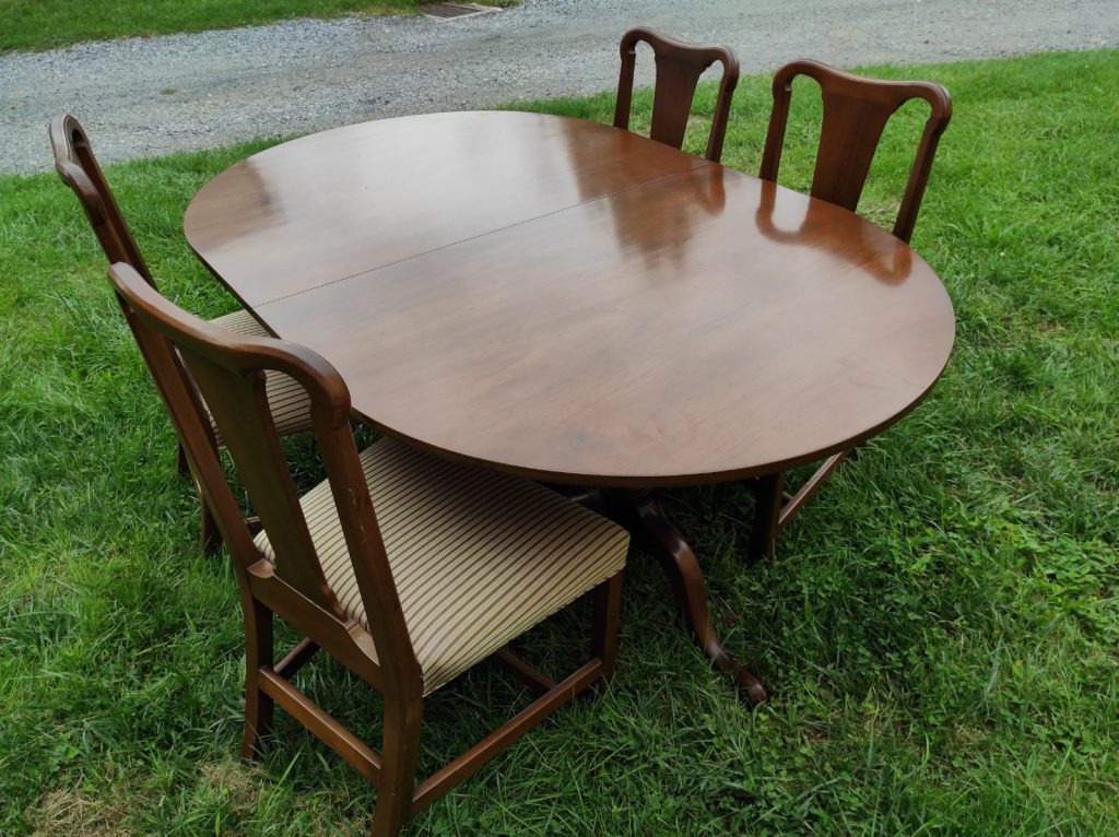 Double Pedestal Dining Room Table | Roth & Brader Furniture