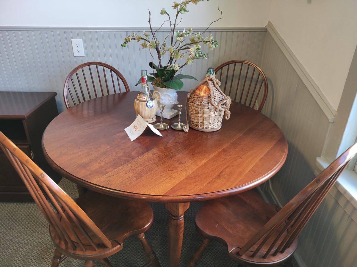 Cherry Table With 4 Chairs | Roth & Brader Furniture