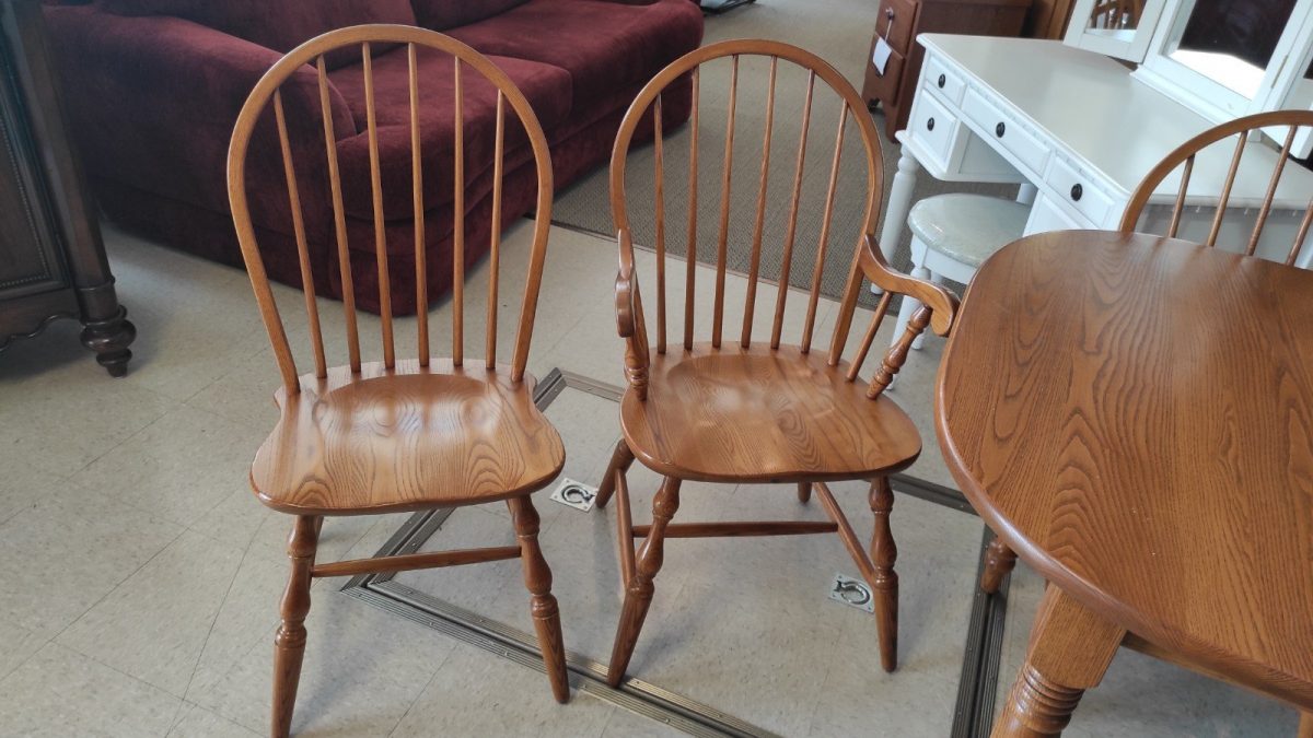 Solid Oak Table W/ 6 Chairs + 2 Boards | Roth & Brader Furniture