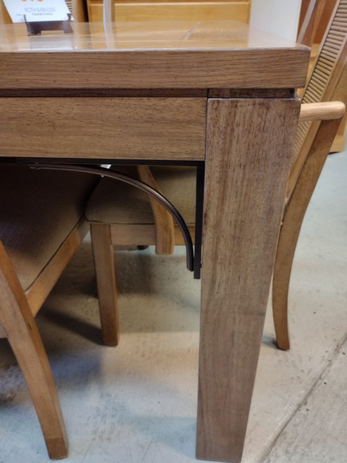 Beachwood Dining Table W/ 6 Chairs | Roth & Brader Furniture