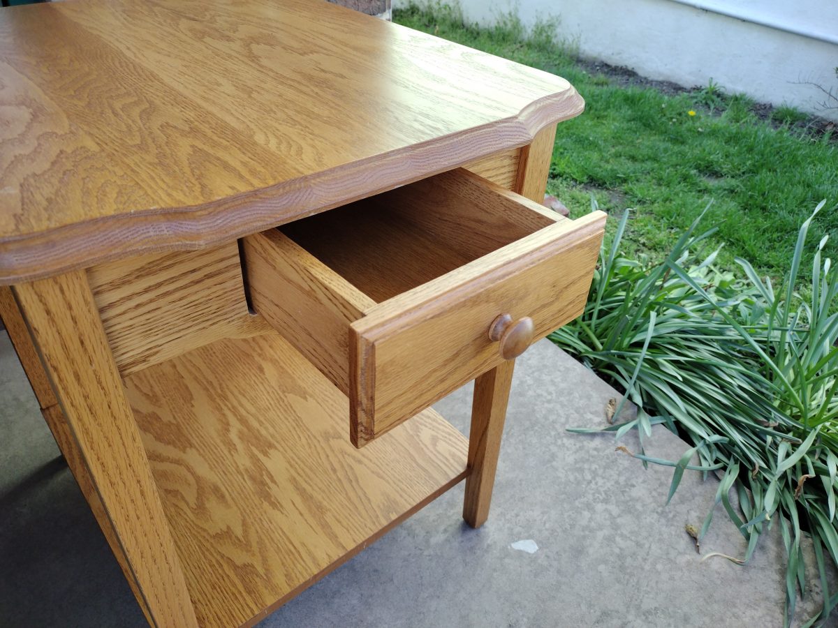 Real Wood Oak End Table W Drawer | Roth & Brader Furniture