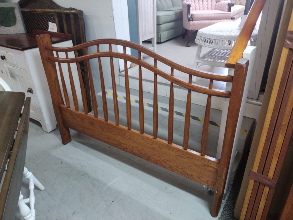 Real Wood! Full Size Oak Bed & Rails | Roth & Brader Furniture