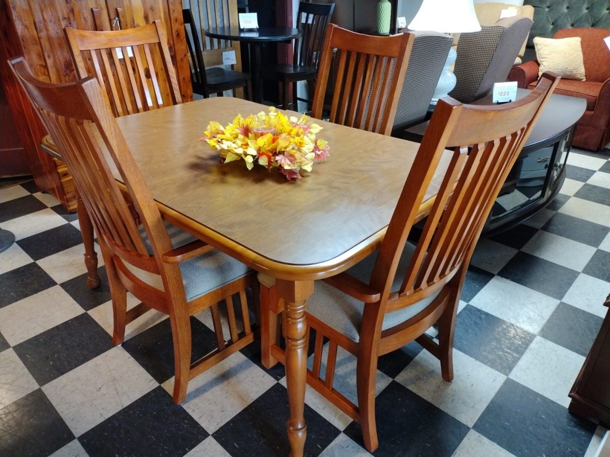 Formica Dining Table with 4 Chairs | Roth & Brader Furniture