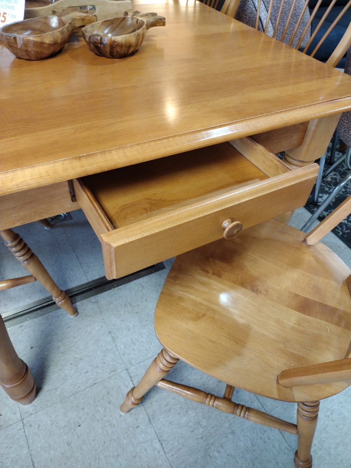 Maple Dining Table with 6 Chairs | Roth & Brader Furniture