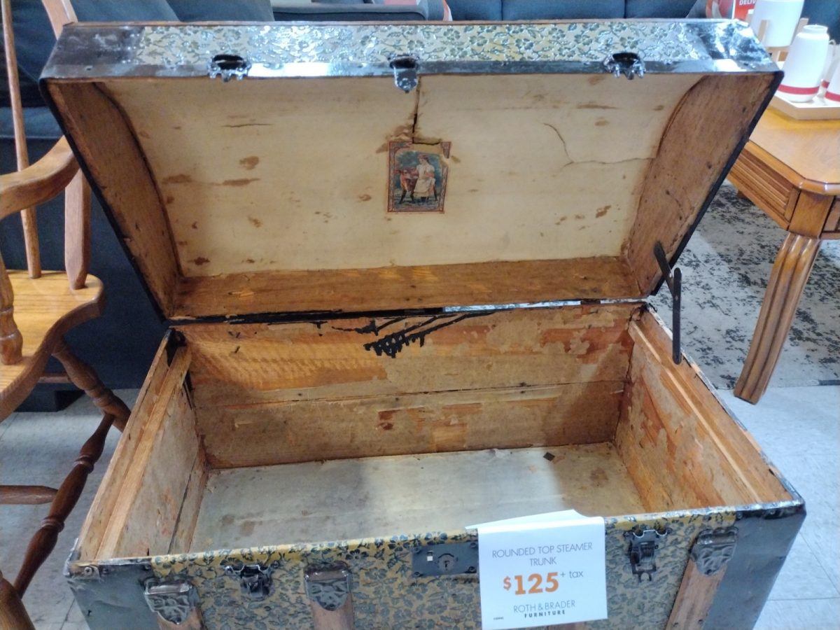 Rounded Top Steamer Trunk | Roth & Brader Furniture