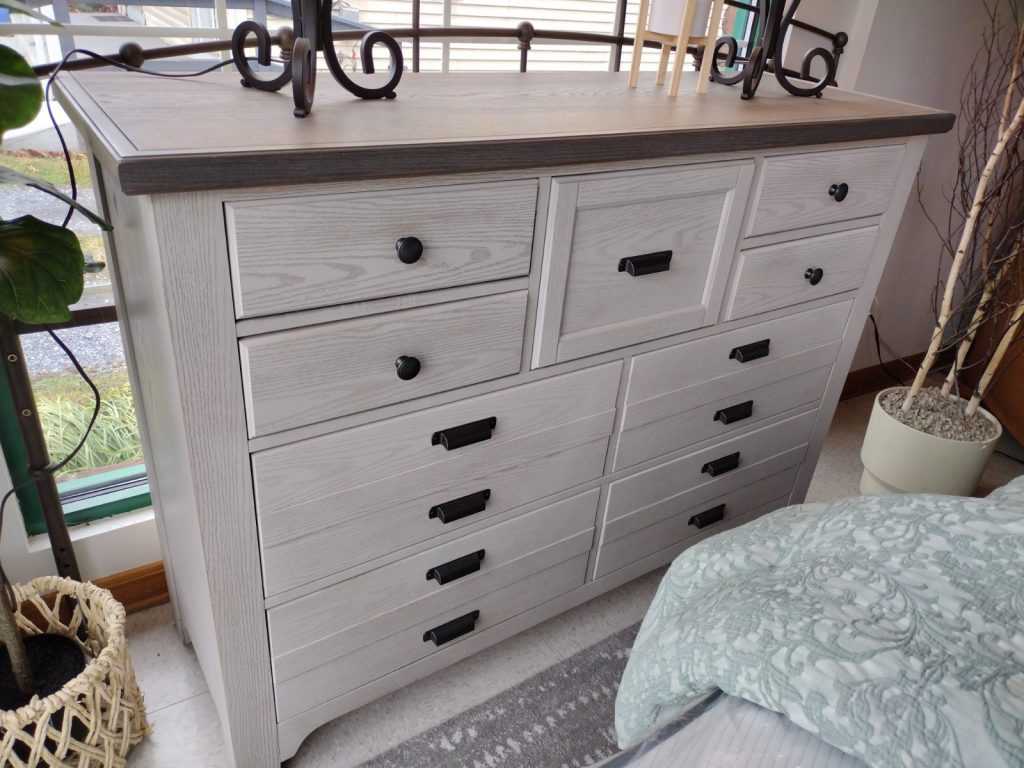 Light Gray Bedroom Suite | Roth & Brader Furniture
