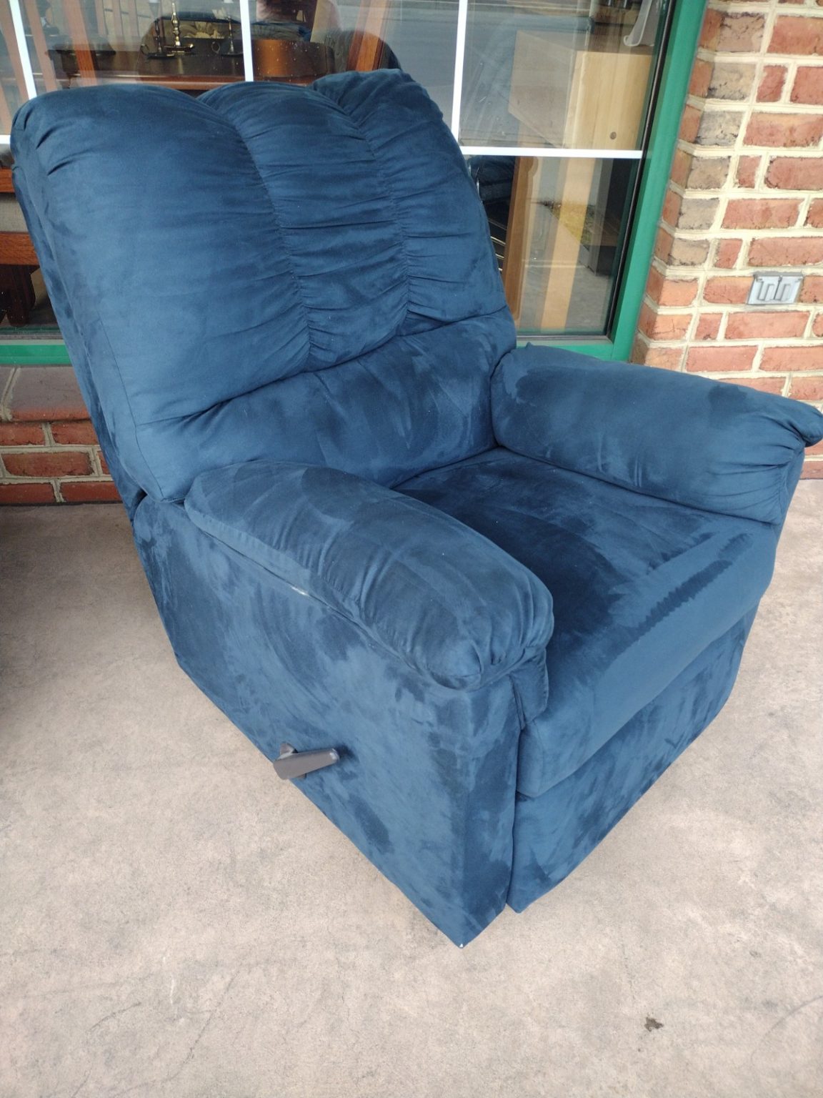 Blue Suede Recliner | Roth & Brader Furniture