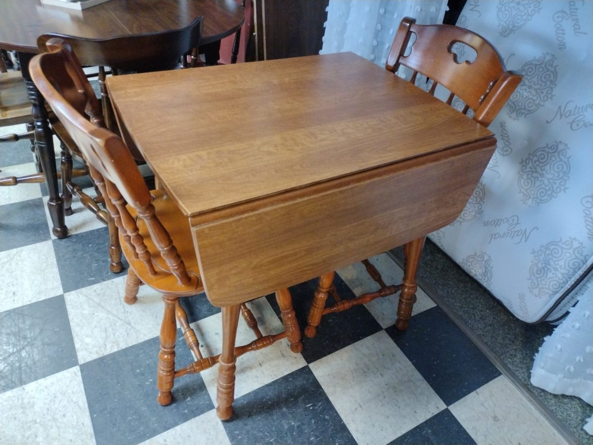 Maple Drop Leaf Table with 2 Chairs | Roth & Brader Furniture