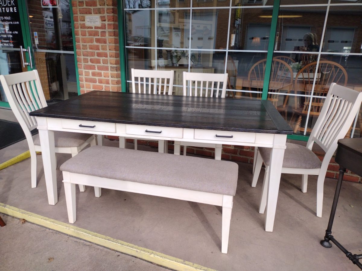 White Farmhouse Table w/ 4 Chairs & Storage Bench | Roth & Brader Furniture