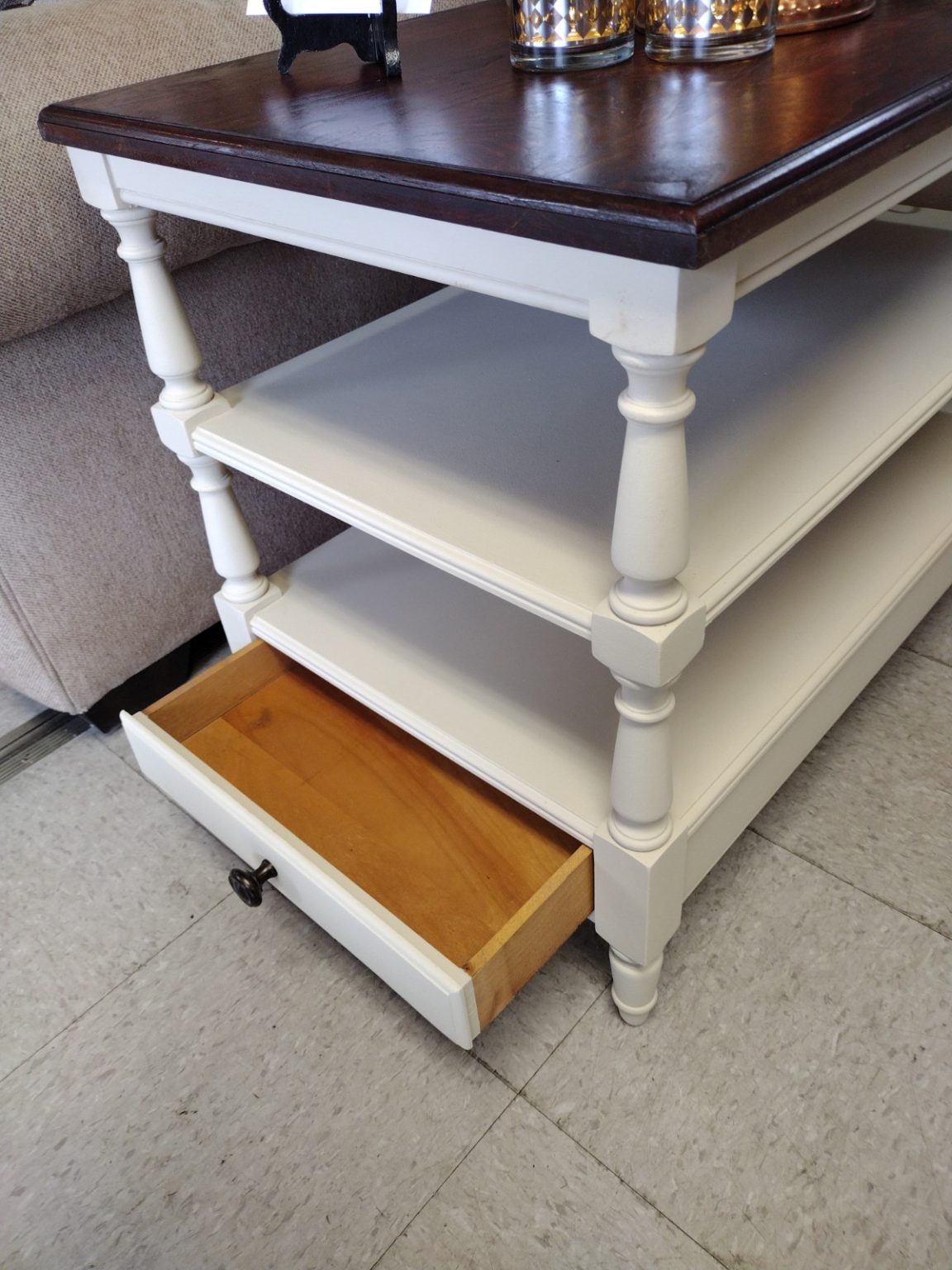 Cream Color End Table | Roth & Brader Furniture