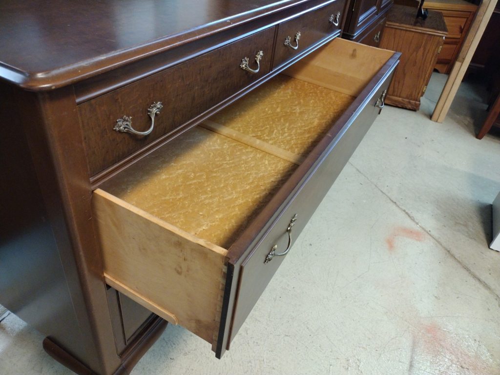 Antique Bird's Eye Maple Bedroom Set | Roth & Brader Furniture