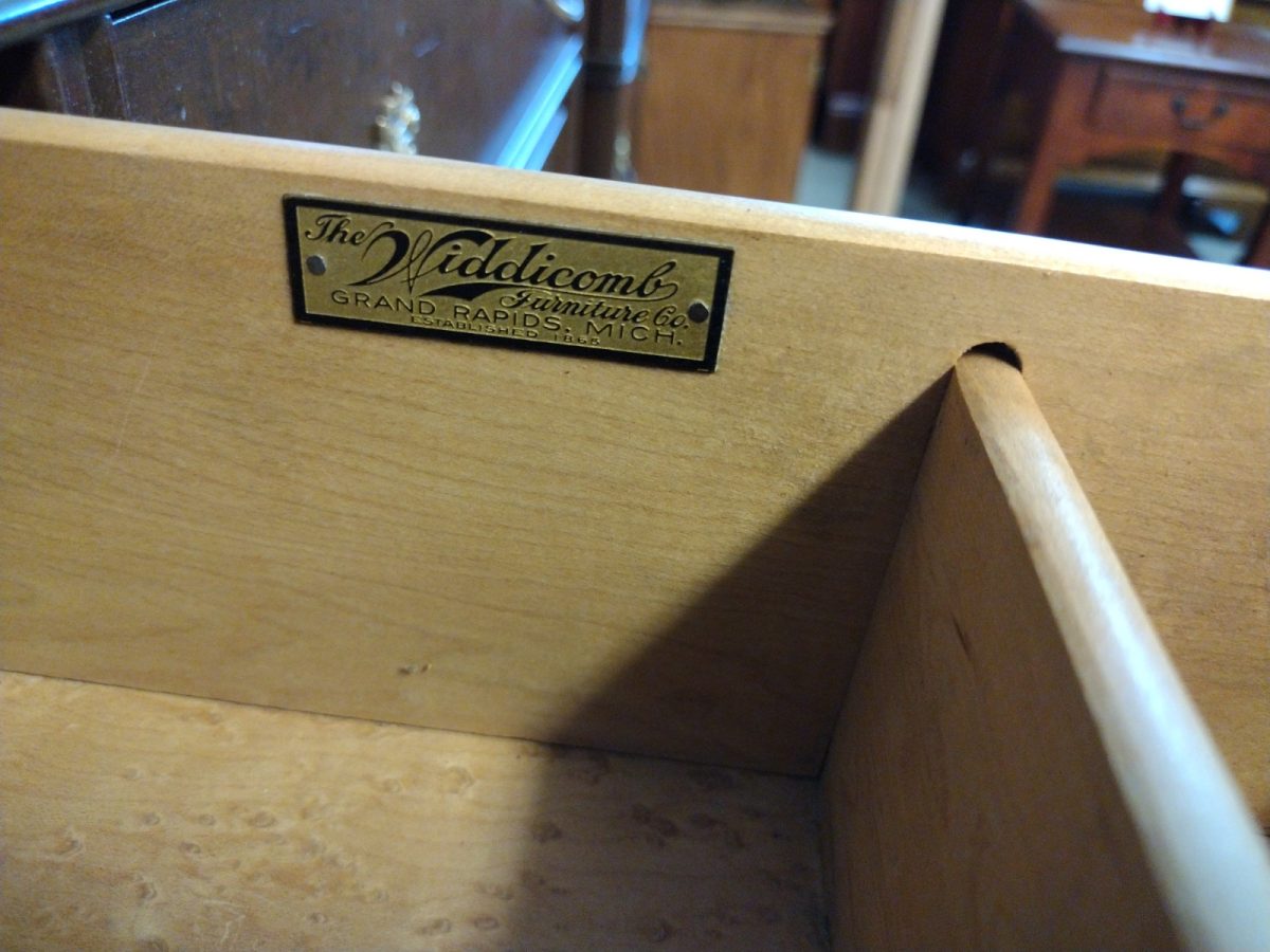 Antique Bird's Eye Maple Bedroom Set | Roth & Brader Furniture