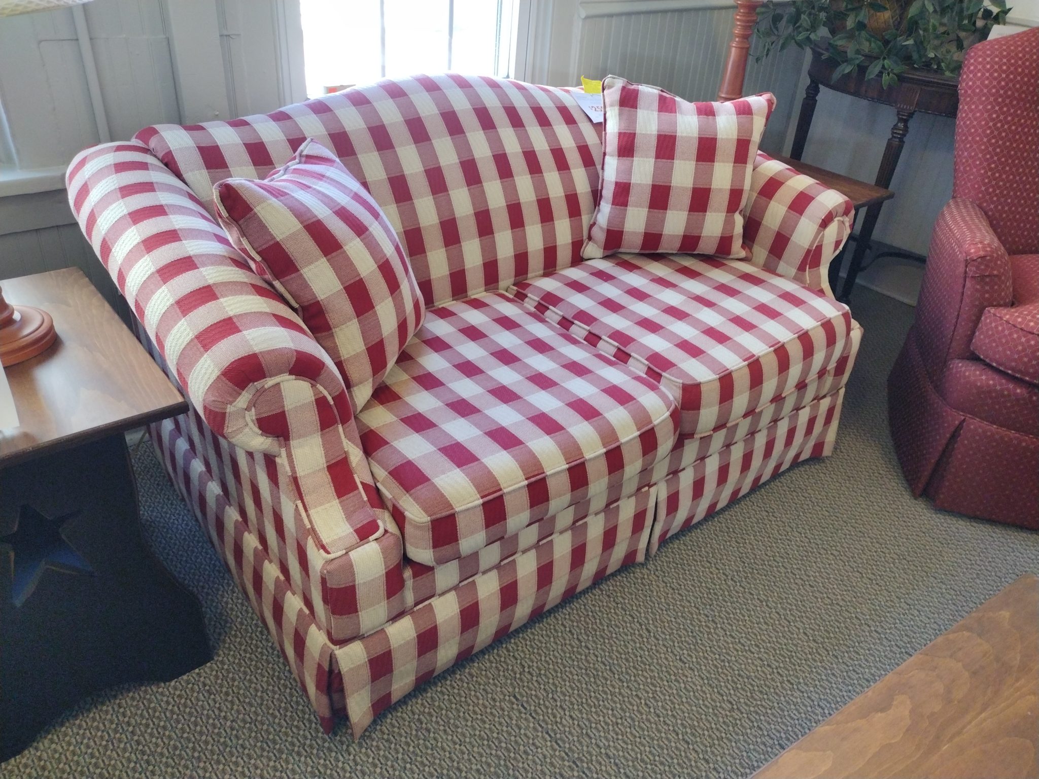 Buffalo Plaid Loveseat by Flexsteel | Roth & Brader Furniture