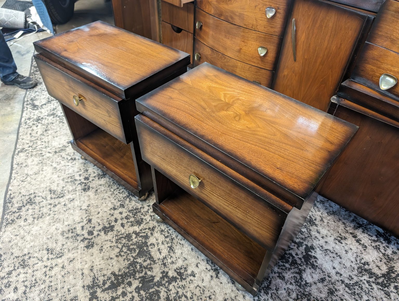 MCM Bedroom Suite | Roth & Brader Furniture