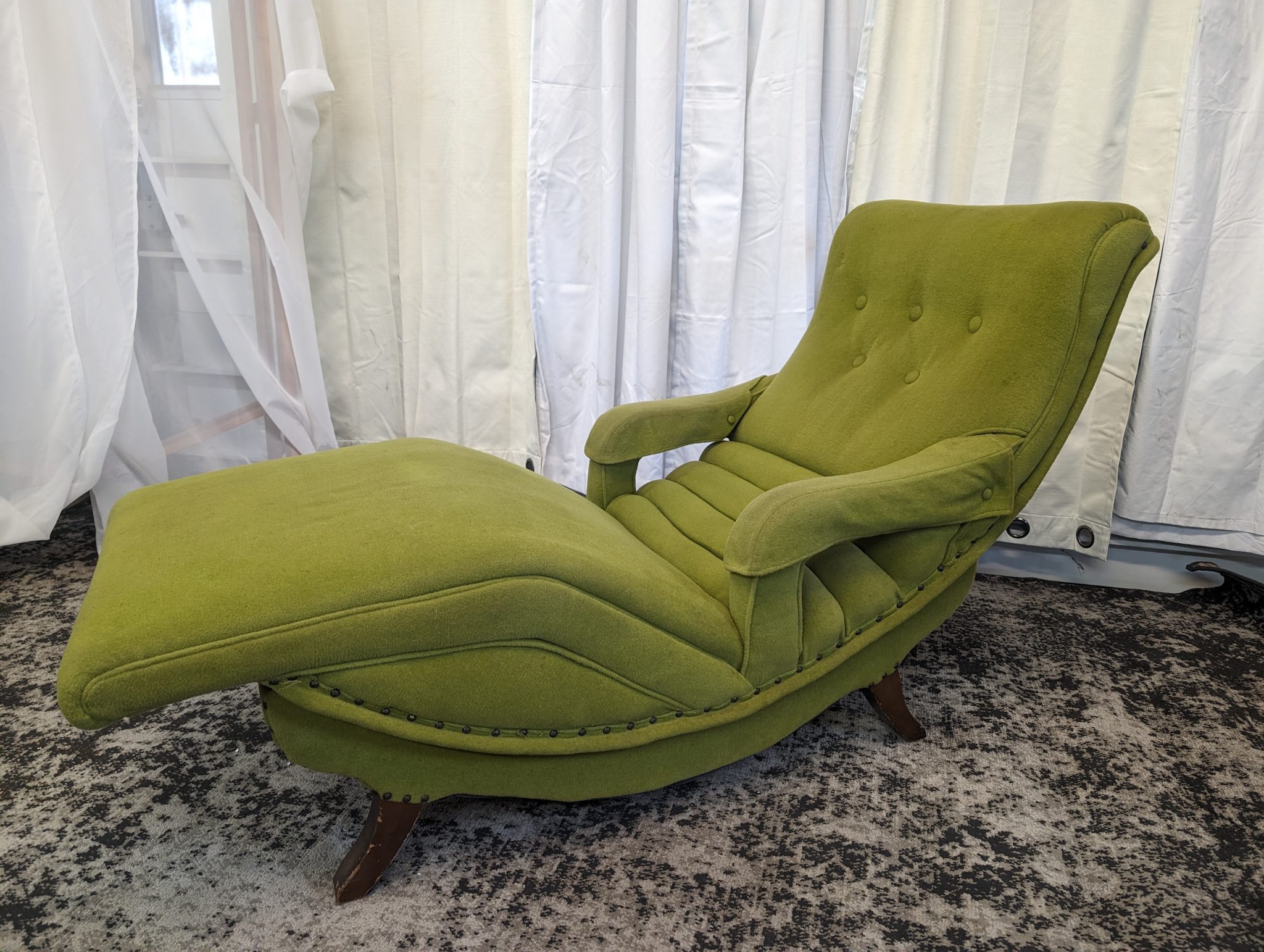 Lime Green MCM Contour Chair | Roth & Brader Furniture