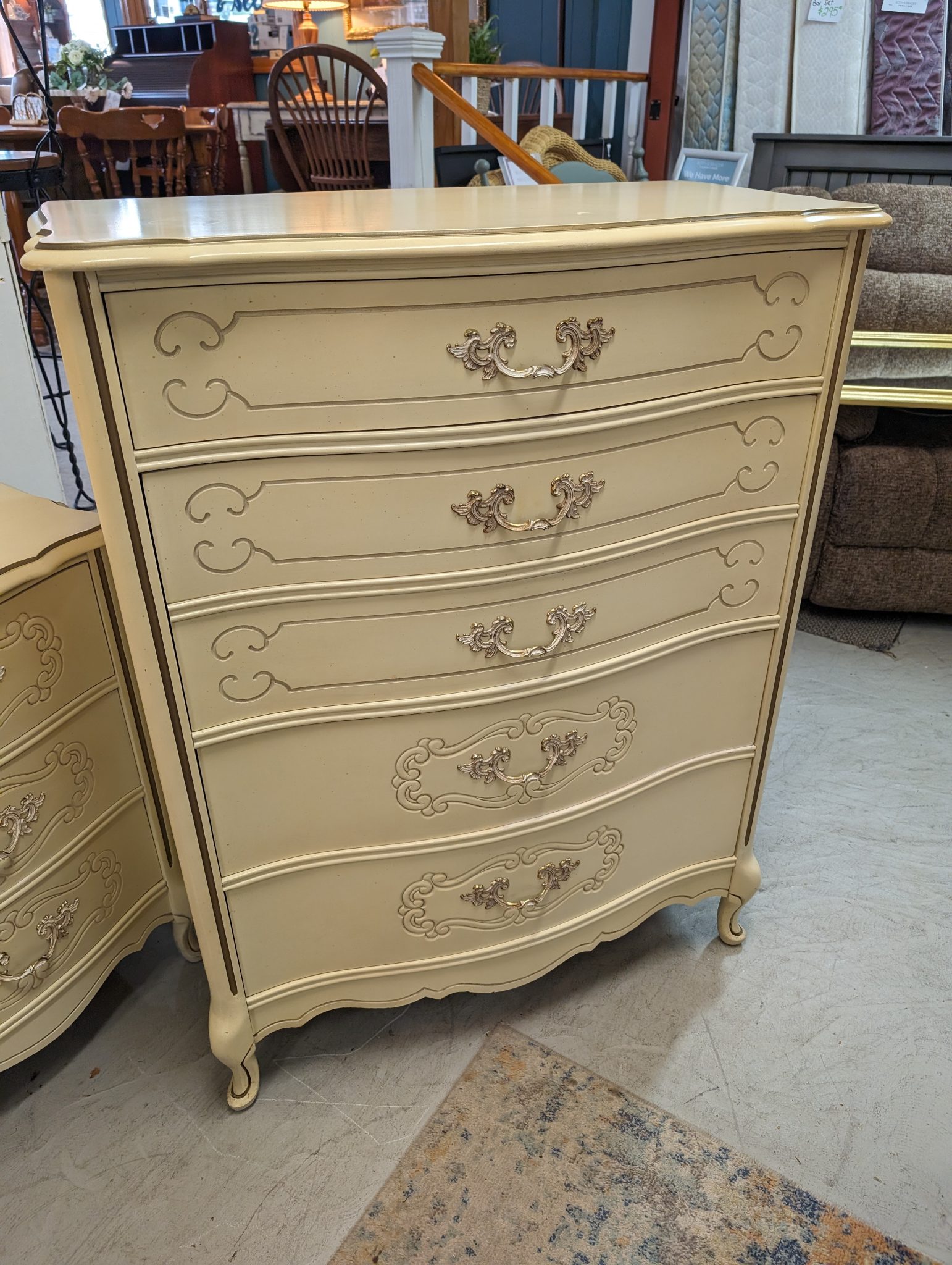 French Provincial Bedroom Suite | Roth & Brader Furniture