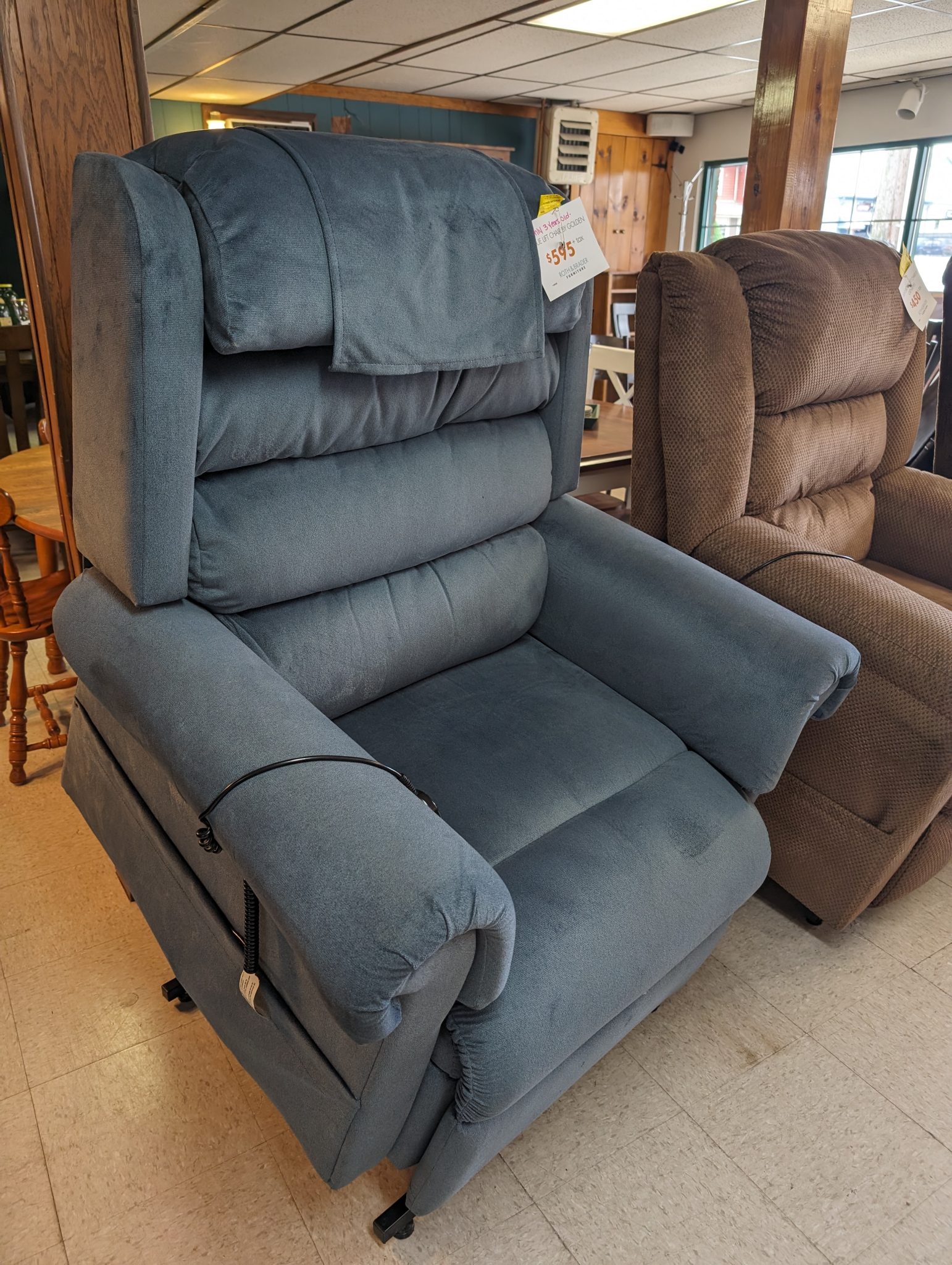 Cornflower Blue Power Lift Chair | Roth & Brader Furniture