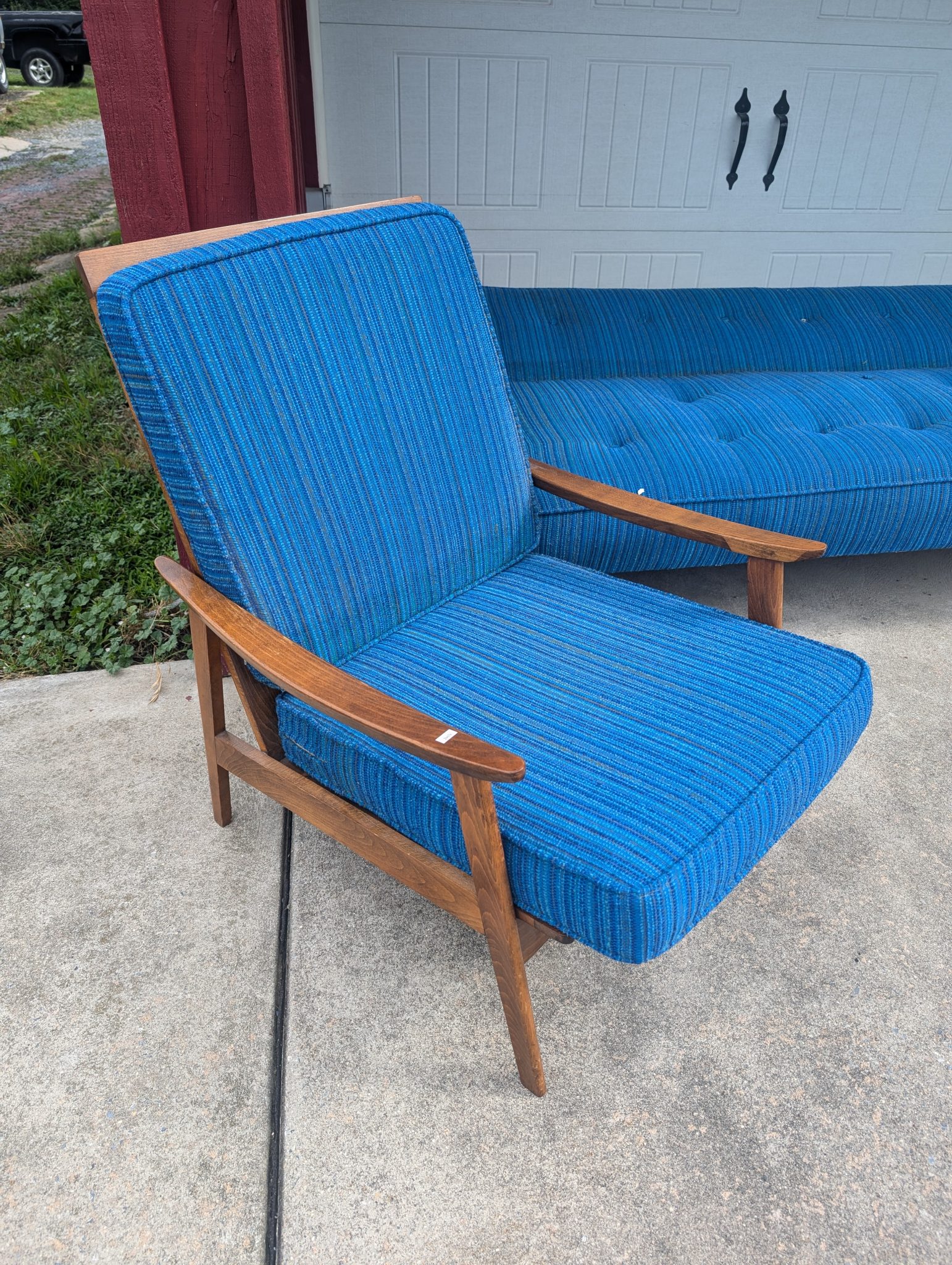 Royal Blue MCM Jackhammer Sofa Futon and Chair Set | Roth & Brader ...