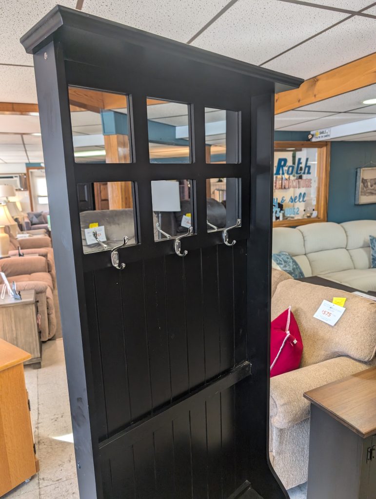 Black Hall Tree | Roth & Brader Furniture